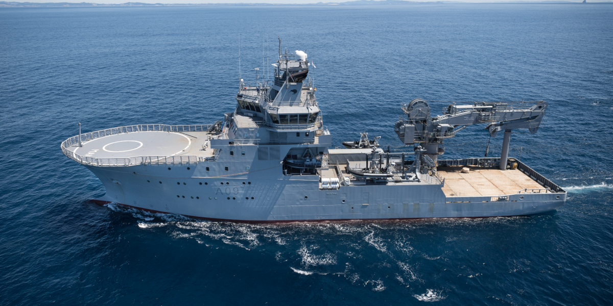 HMNZS Manawanui - New Zealand Defence Force