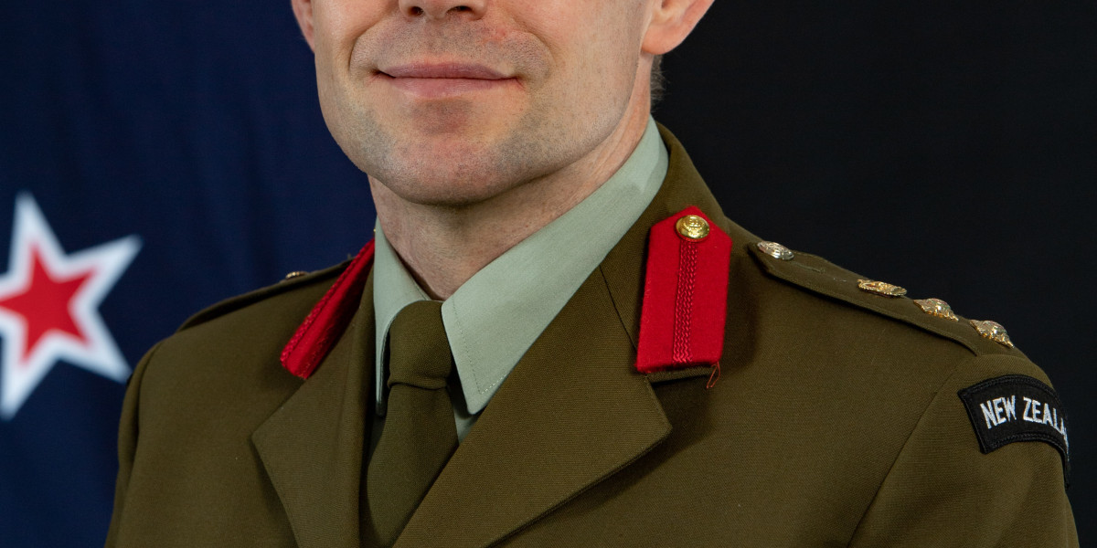 Land Component Commander, Brigadier Jason Dyhrberg - New Zealand ...