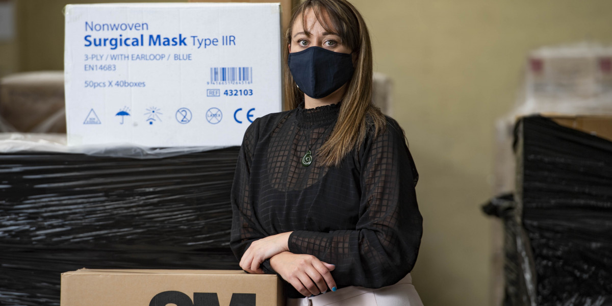 Allrounder wins NZDF Civilian of the Year award - New Zealand Defence Force