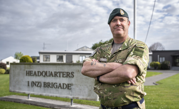 Soldier who saved colleague from grenade blast receives NZ Bravery ...