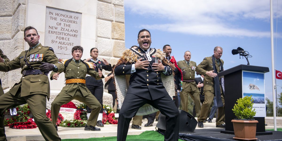 Highest crowd numbers attend Gallipoli services since centenary - New ...