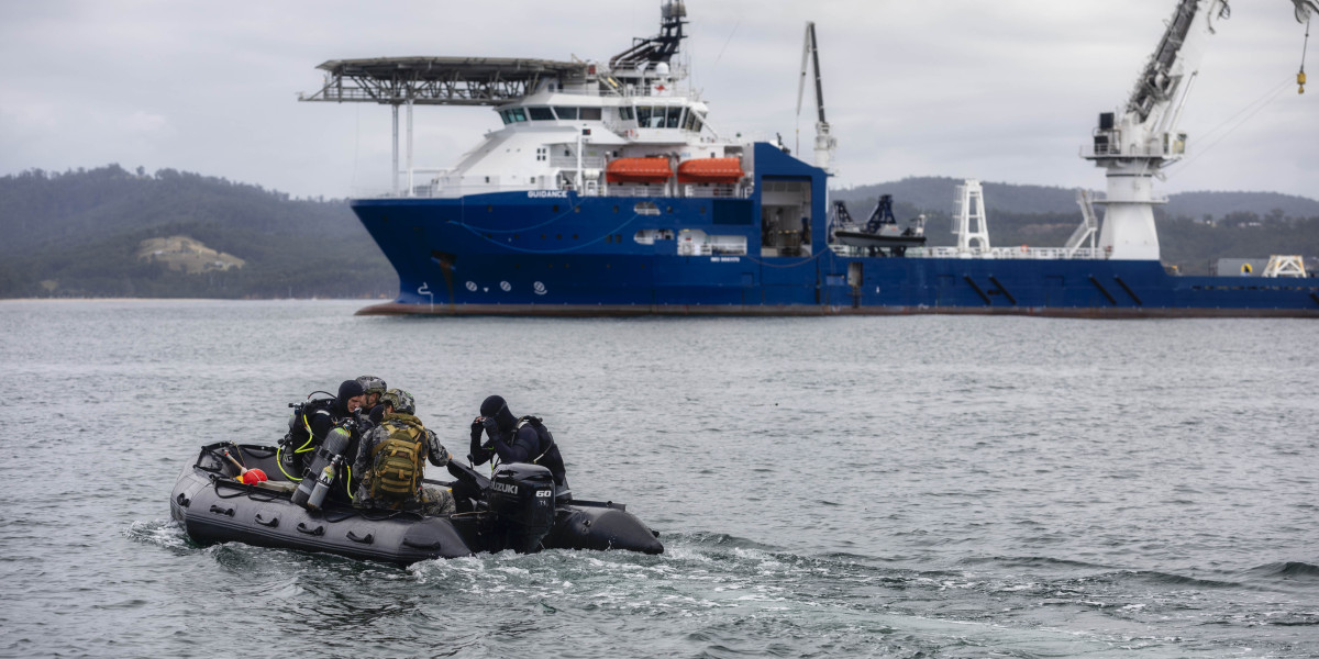 Mine blockade no match for littoral warfare teams - New Zealand Defence Force