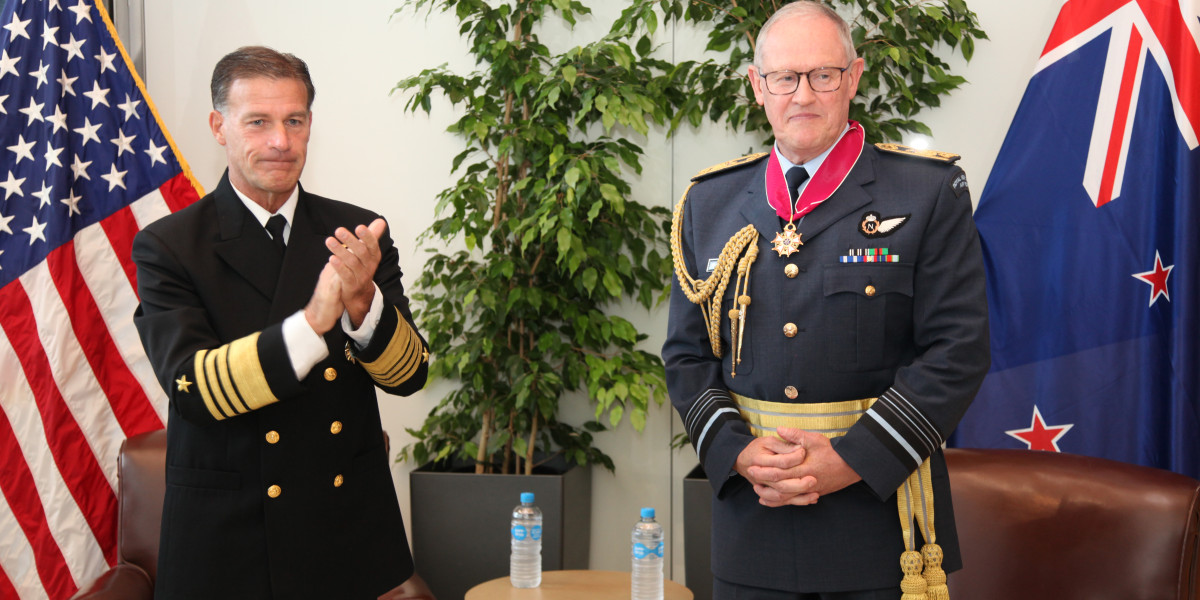 Chief of Defence honoured - New Zealand Defence Force