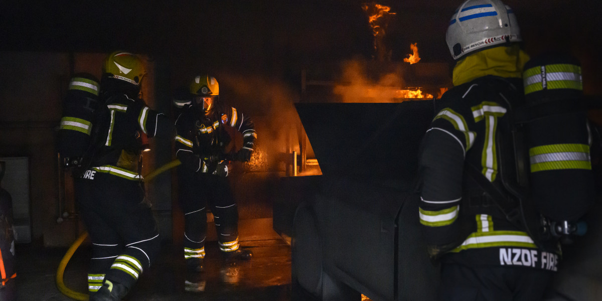 Turning up the heat for firefighting training - New Zealand Defence Force