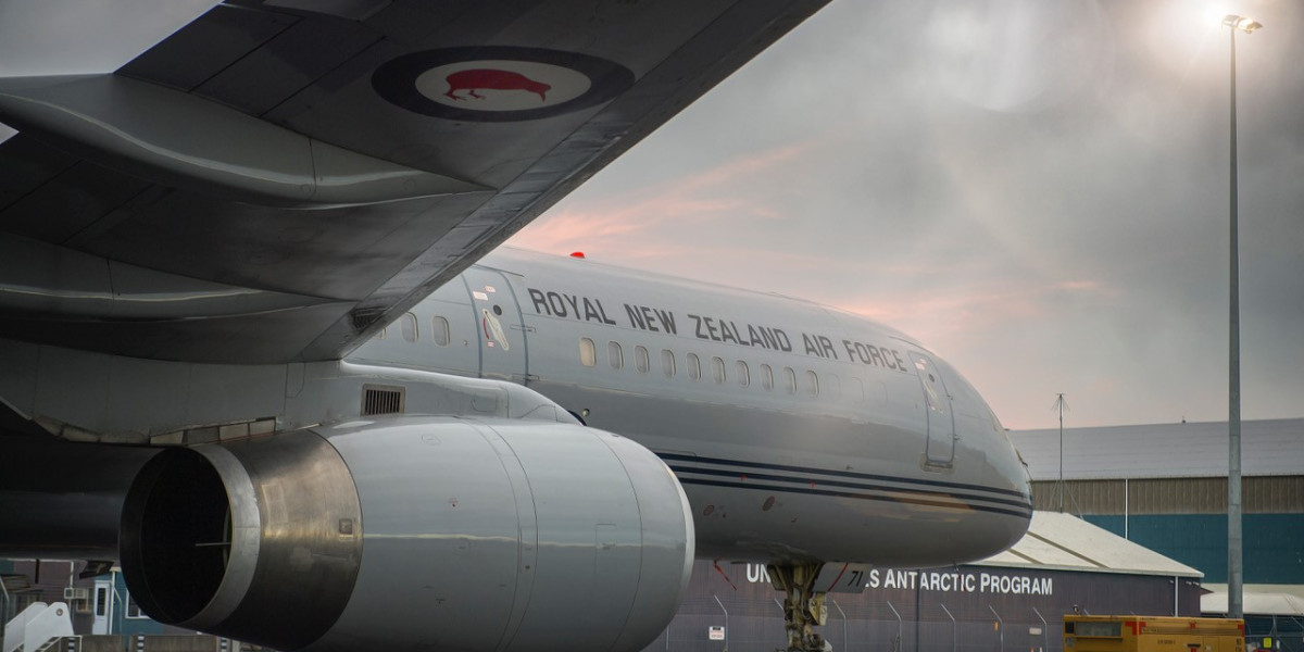 RNZAF flight signals start of Antarctic summer season - New Zealand ...
