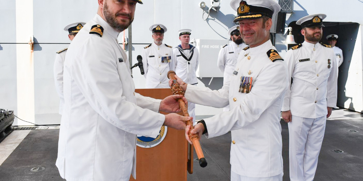 HMNZS Aotearoa’s new Commanding Officer - New Zealand Defence Force