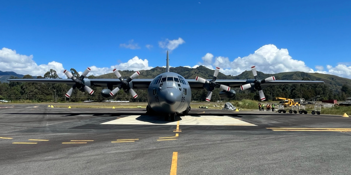 Aid lands in Wapenamanda, Papua New Guinea - New Zealand Defence Force