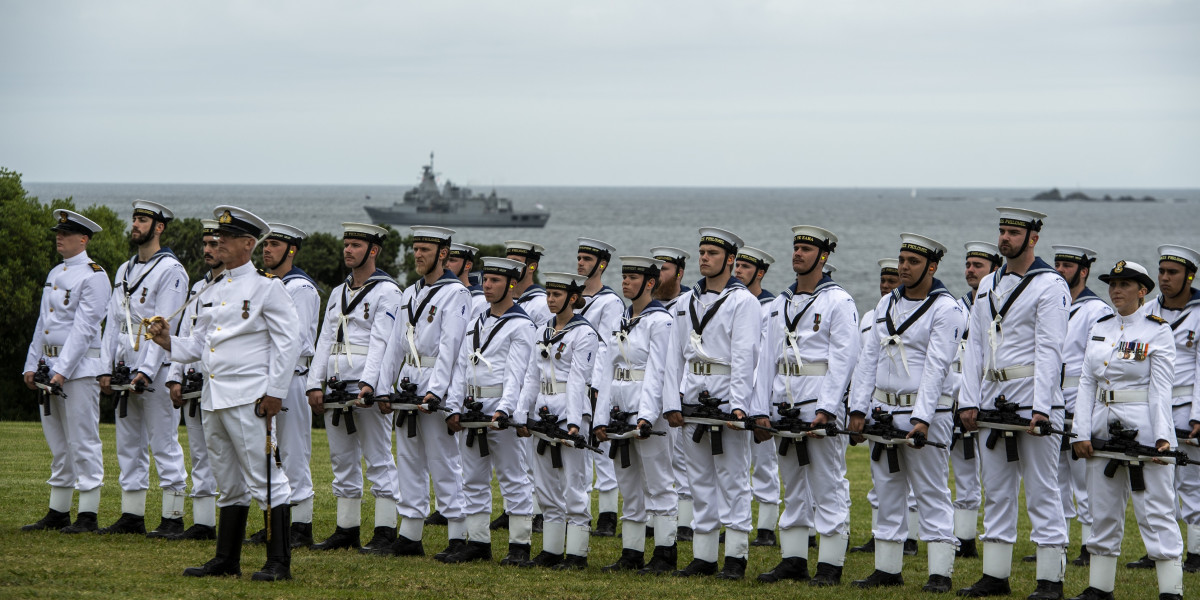 Royal New Zealand Navy readying for Waitangi commemorations - New ...